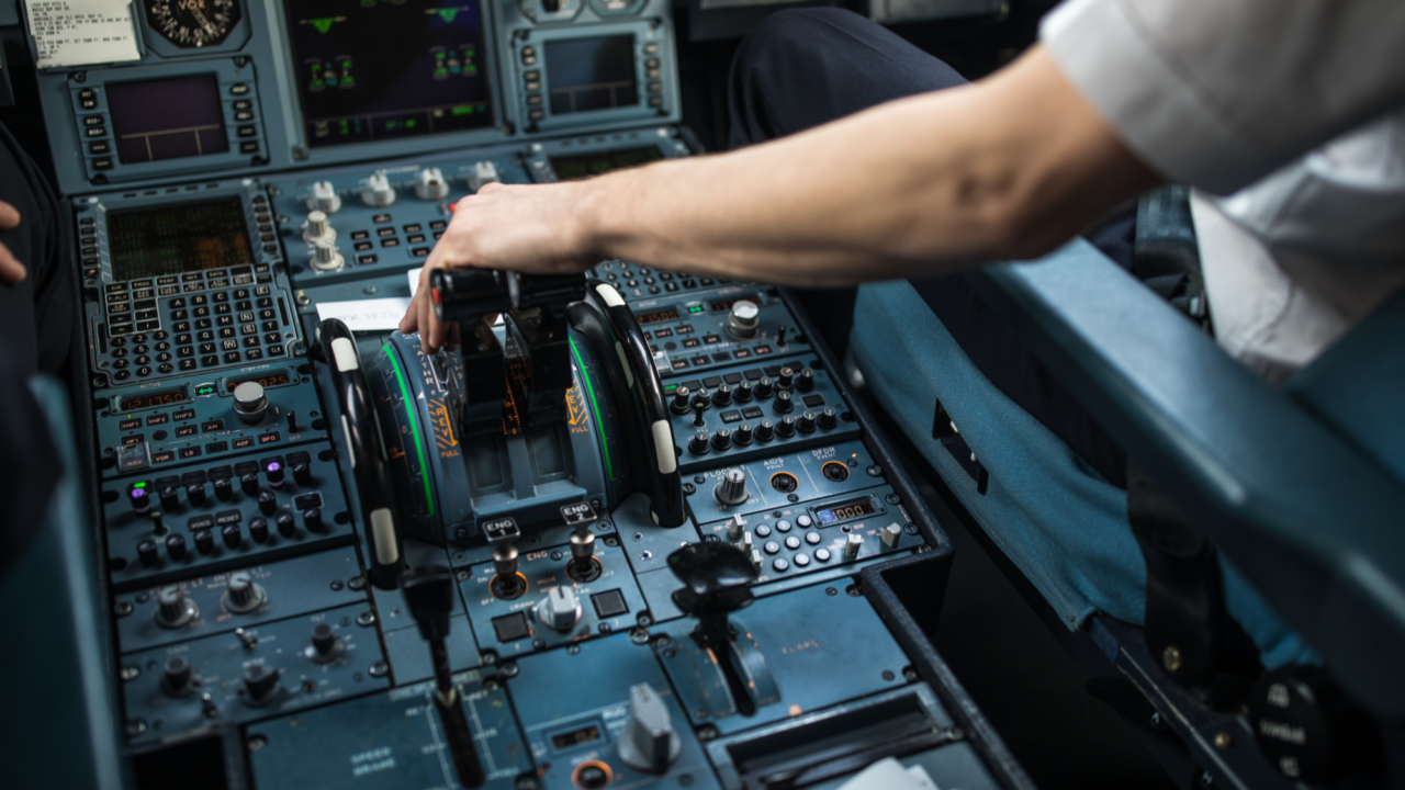 Pilot Ranks : What Are They and How to Get the Highest? - Felix Pilot ...